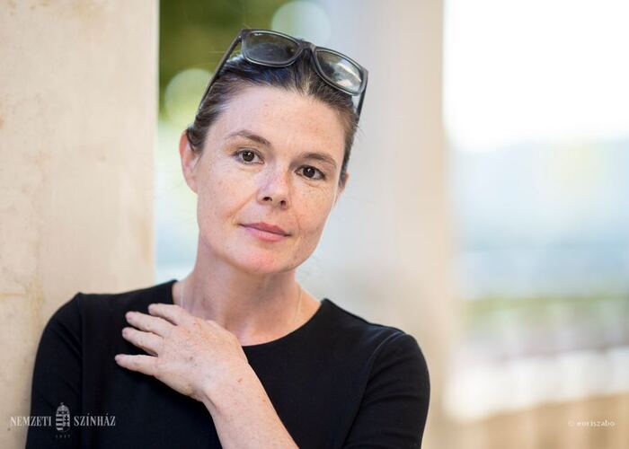 A Rózsa Kávéházban Györgyi Anna, Jászai Mari-díjas Színművésznővel ...